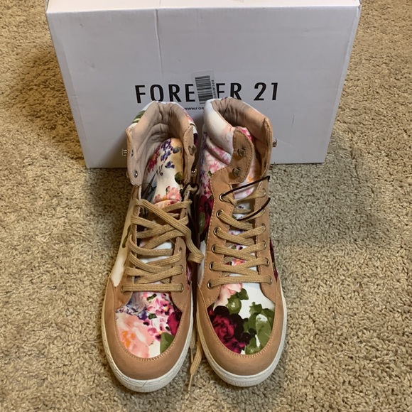 Forever 21 | Shoes | Brand New Adorable Forever 2 Flowered High ...